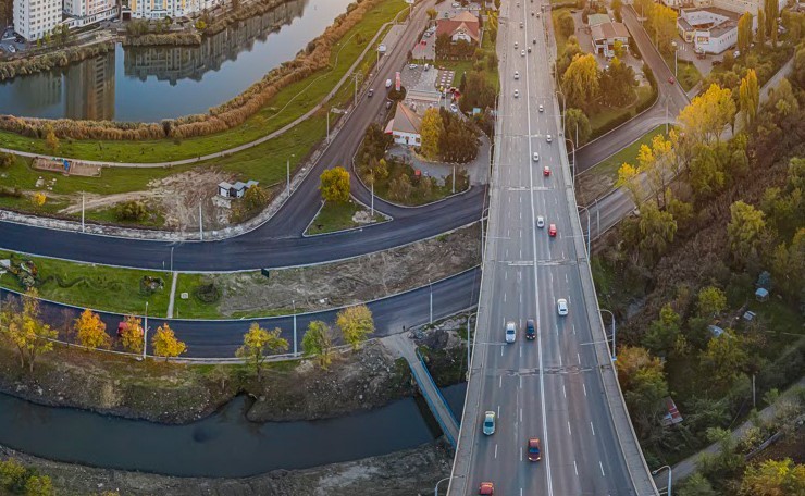 TRM - Podul de pe strada Mihai Viteazul din capitală intră în reparaţie