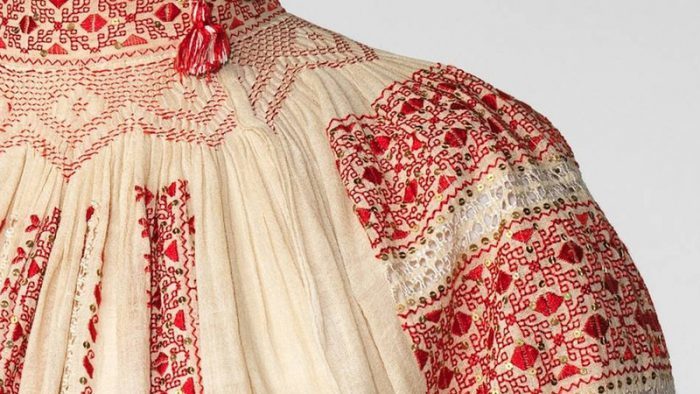 TRM - La Chişinău va fi expusă o replică a iei purtate de Elena Alistar