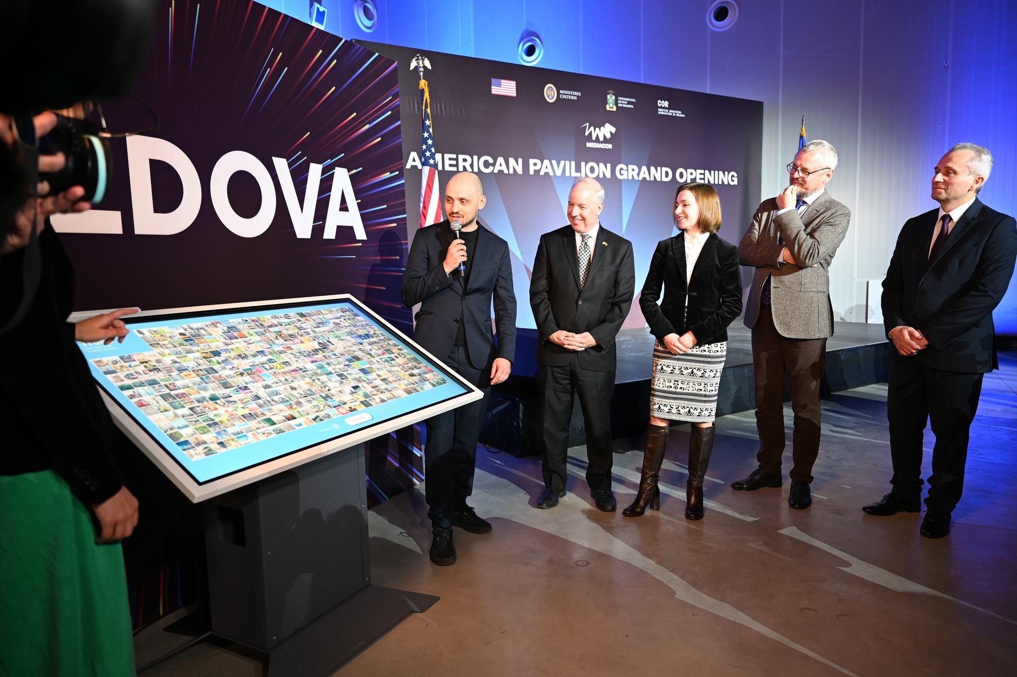 TRM - La Mediacor a fost construit un pavilion de filmare - o unitate ...